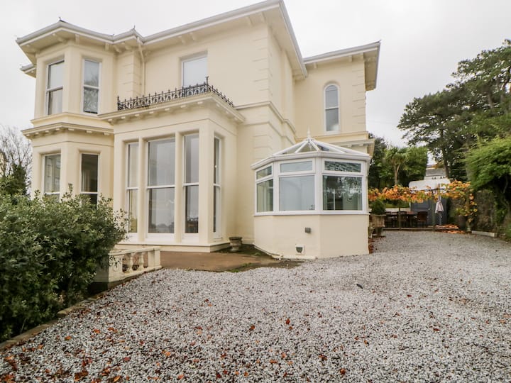 Holcombe House - Shaldon