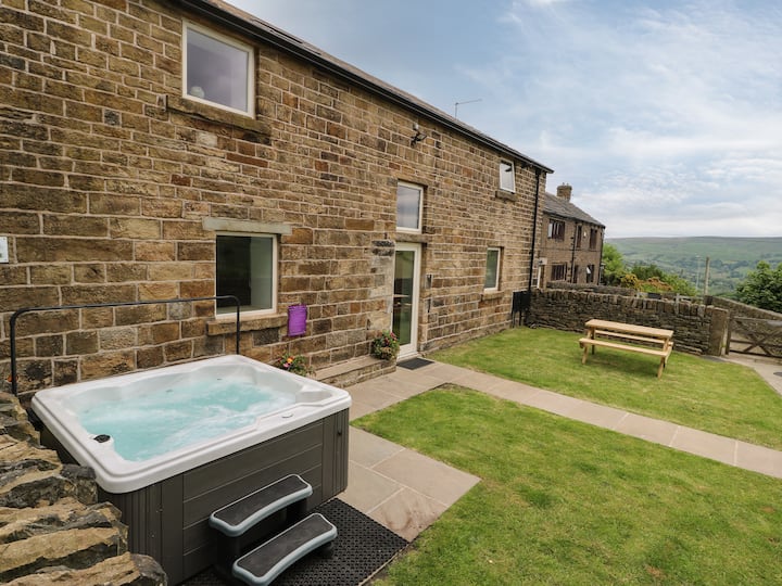 Upper House Barn (Saddleworth) - Oldham