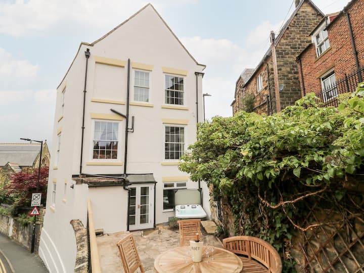 Trillo House - Whitby