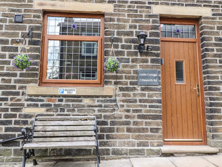 Gable Cottage - Haworth