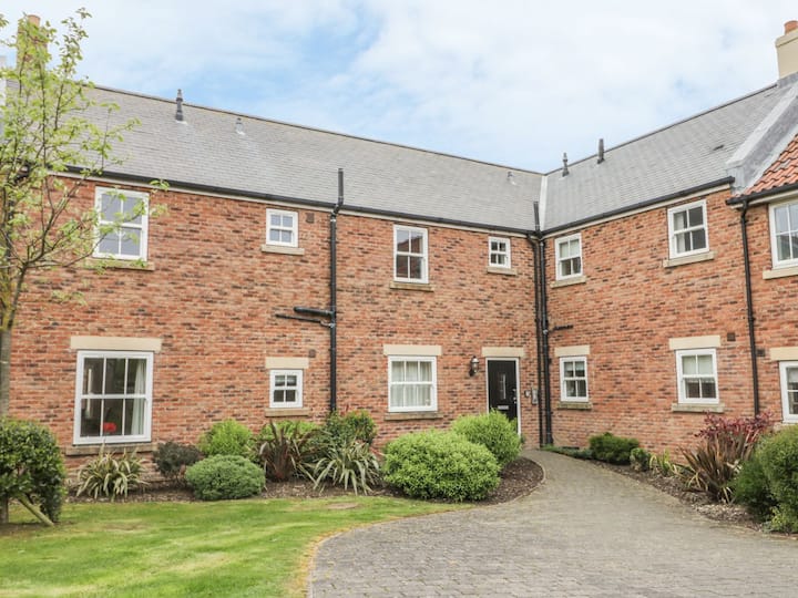 Lighthouse Apartment - Filey