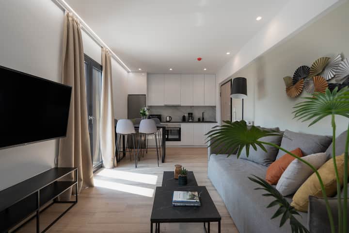 The Edge Luxury Duplex With Parking - Athen