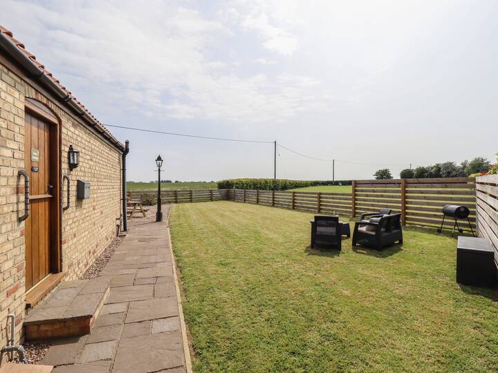 Tawny Cottage - Sutton on Sea