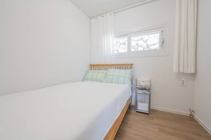 경주의 조용한 시골 동네에 위치한 감성 숙소 어디에서왔니 독채 - Gyeongju-si