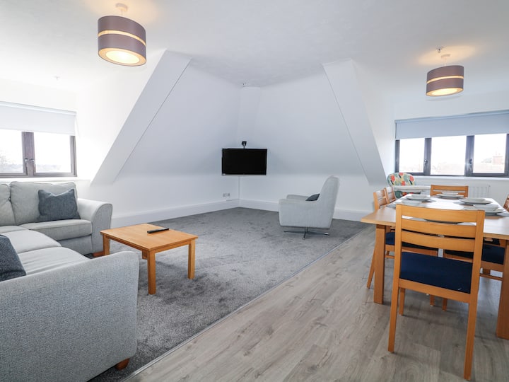 Flat 35 - Marine Court - Arundel