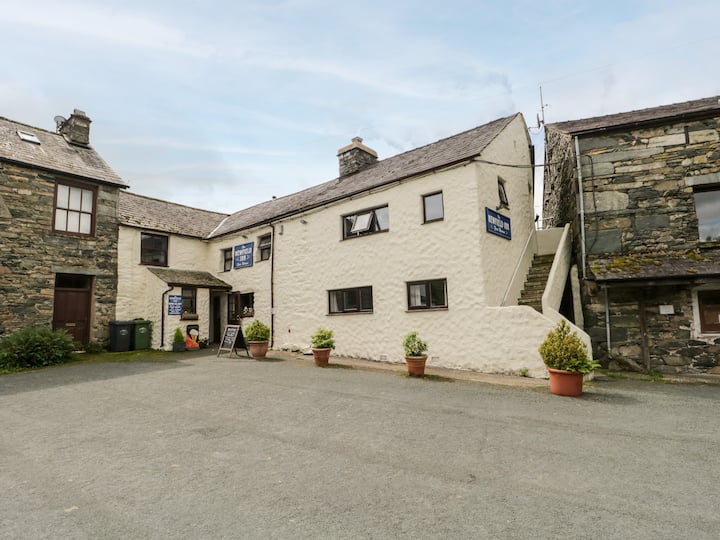 Newfield Apartment 2 - Eskdale