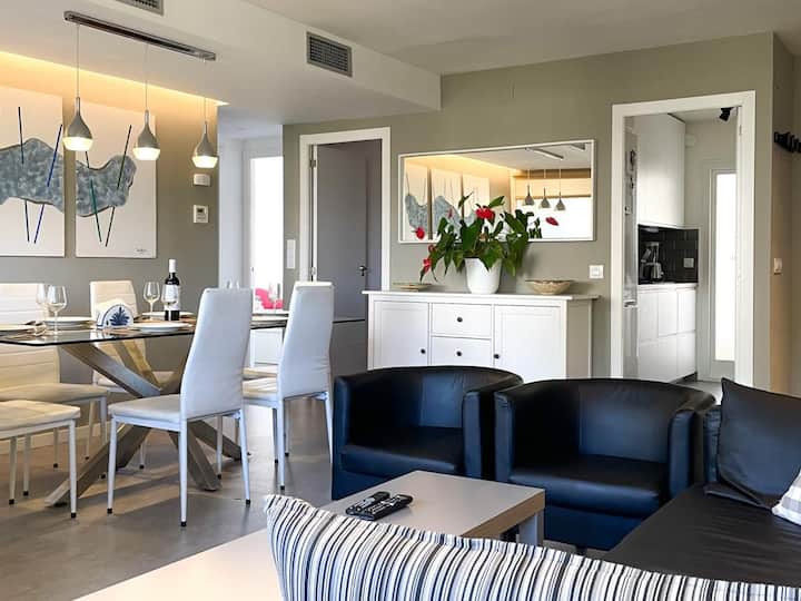 Modern Apartment W/ Pool And Parking By Hostem - Vilanova i la Geltrú