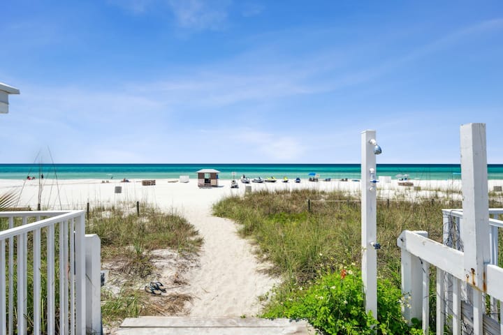 Right On The Water! 4 Relaxing Units, Free Parking - Panama City Beach, FL