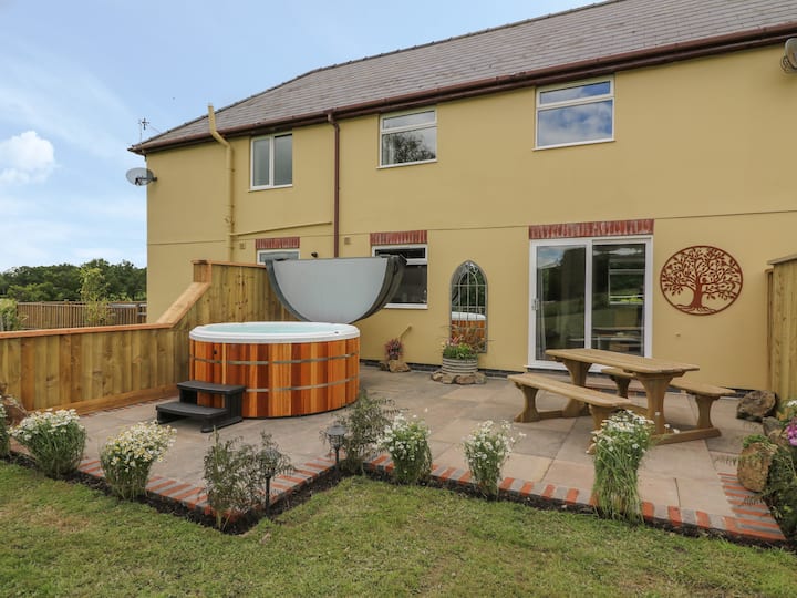 Owl Cottage - Builth Wells