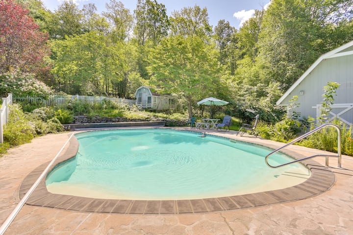Sparrow Bush Retreat W/ Pool & Screened Porch - Port Jervis, NY