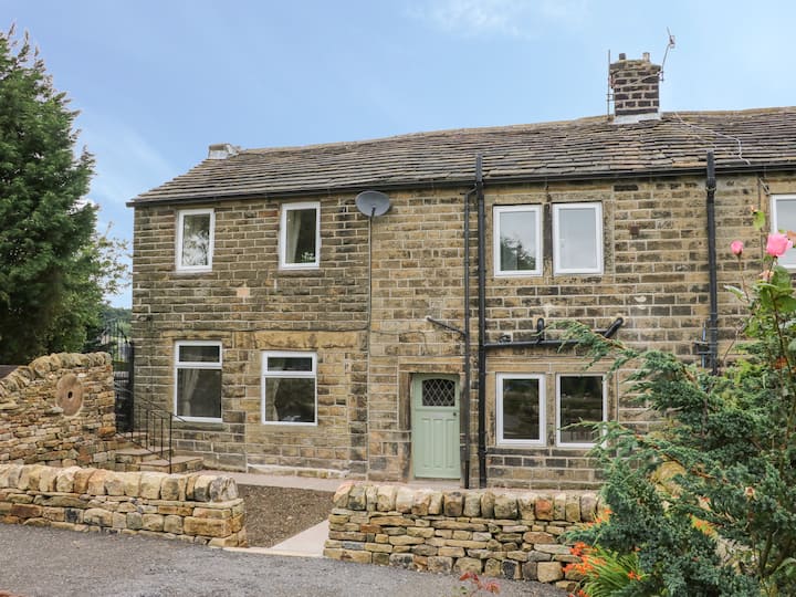 Hill Top Cottage - Ilkley