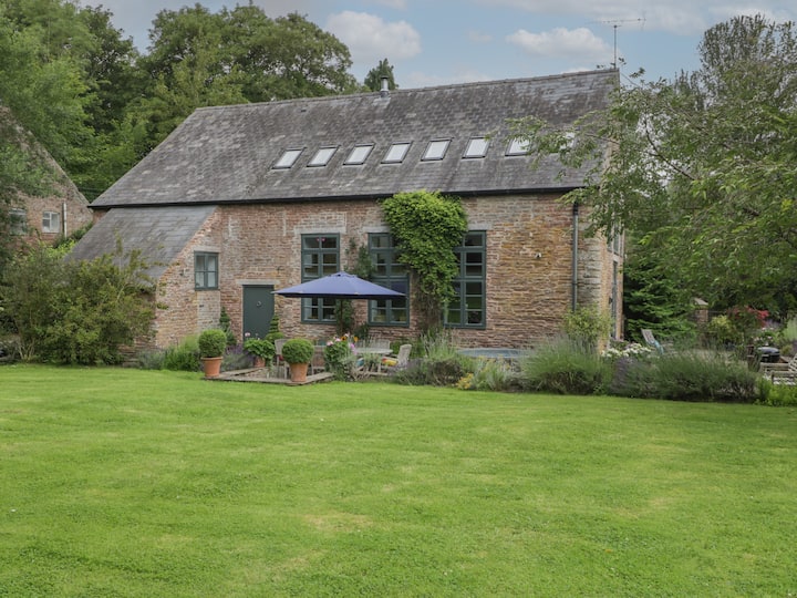 Owl Barn - Leominster