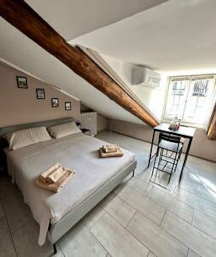 Casa Saluzzo - Porta Nuova F.s. - Turín