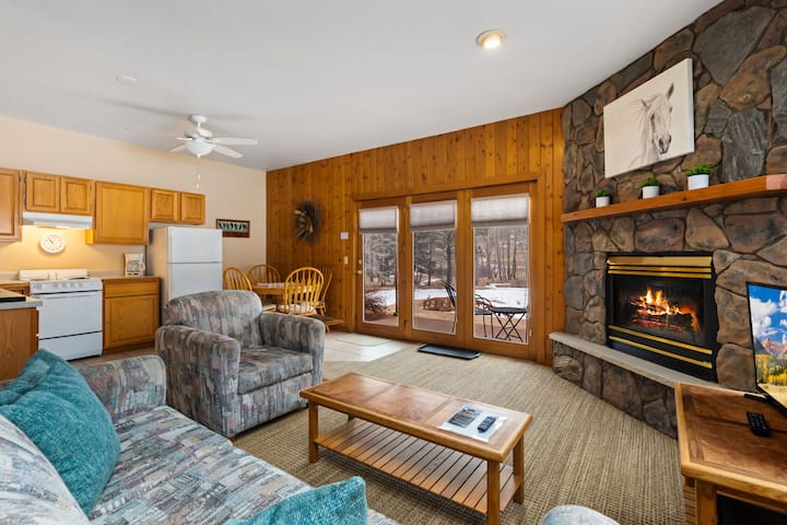 Close To Downtown, Rmnp, Fireplace, Jetted Tub! - Estes Park, CO