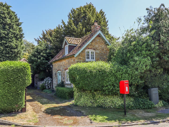 Old Blacksmiths Cottage - Lincolnshire
