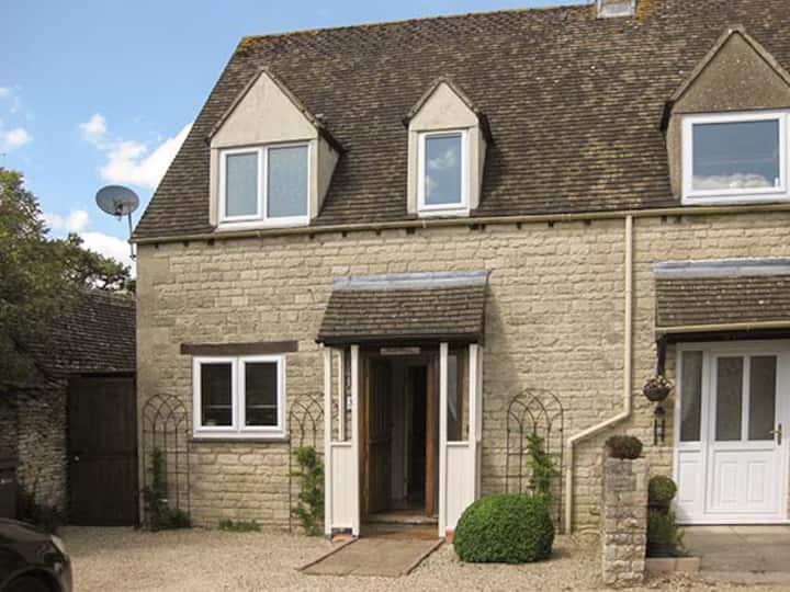 Hour Cottage - Stow-on-the-Wold