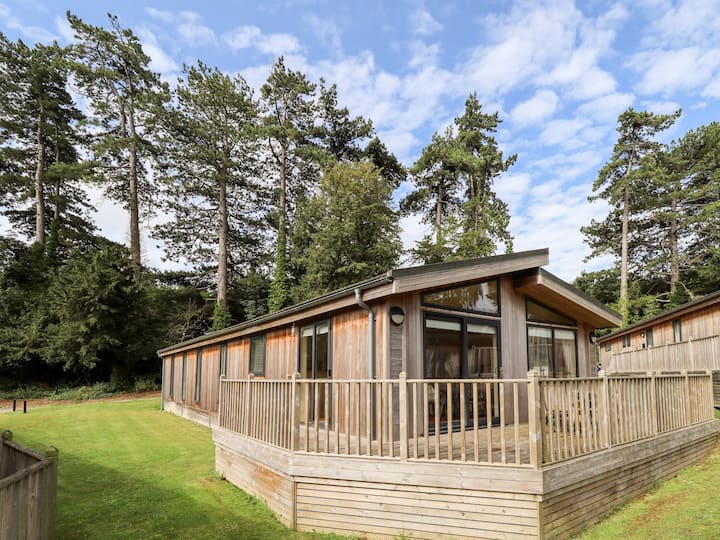 Tanqueray Lodge - Louth