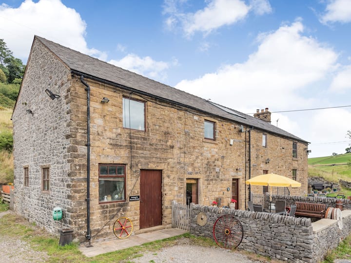 Peacock Cottage - Peak District National Park