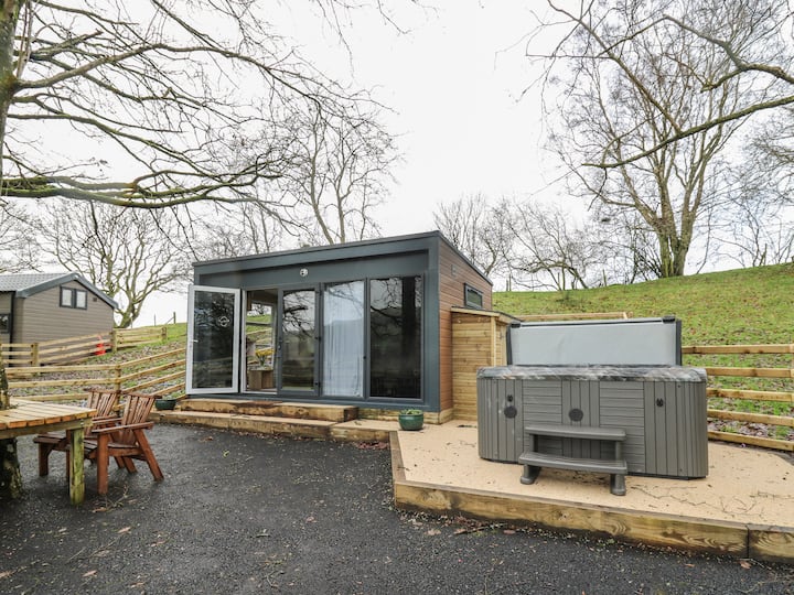 The Fox Den - Llandrindod Wells