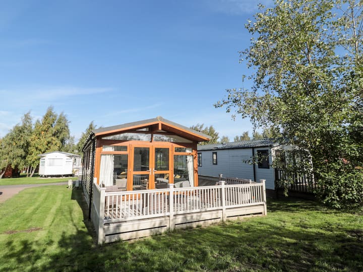 Pinecone Lodge - No 9 - Rothbury