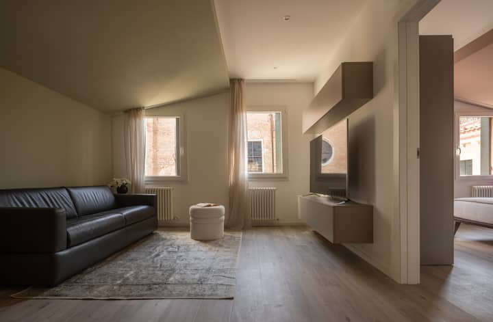 Sant'aponal Cozy Apartment With Terrace R&r - Venice