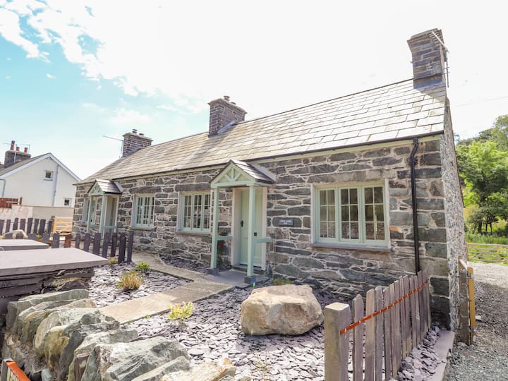 Ffrwdd Galed Isaf - Llanberis