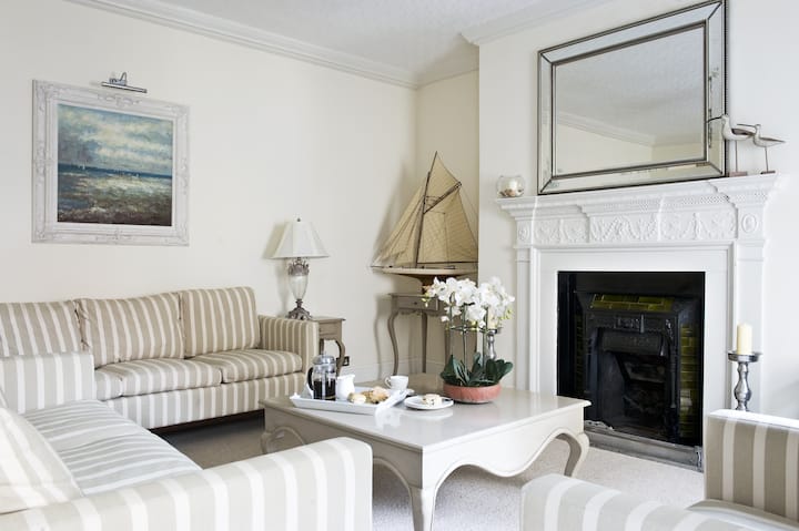 Albany House, Whitby - Whitby