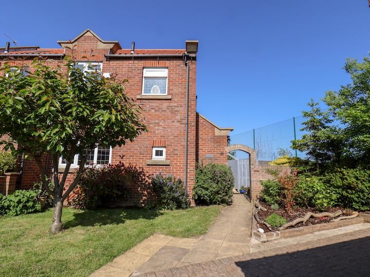 Pond Farm View - Staithes
