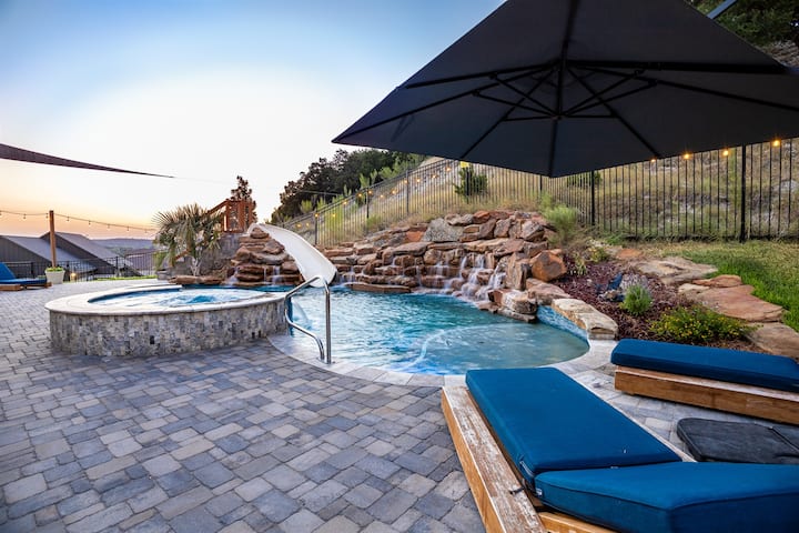 Escape To Paradise In Texas Hill Country - Salado, TX