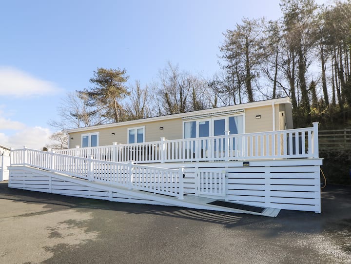 Mcauliffe Lodge - Aberystwyth