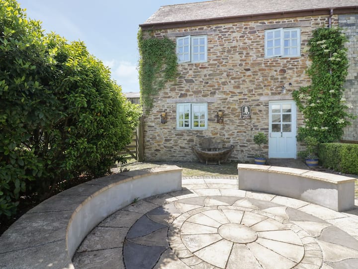 Owls Roost - Caerhays Castle