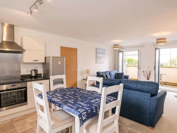 Stone's Throw - St Austell