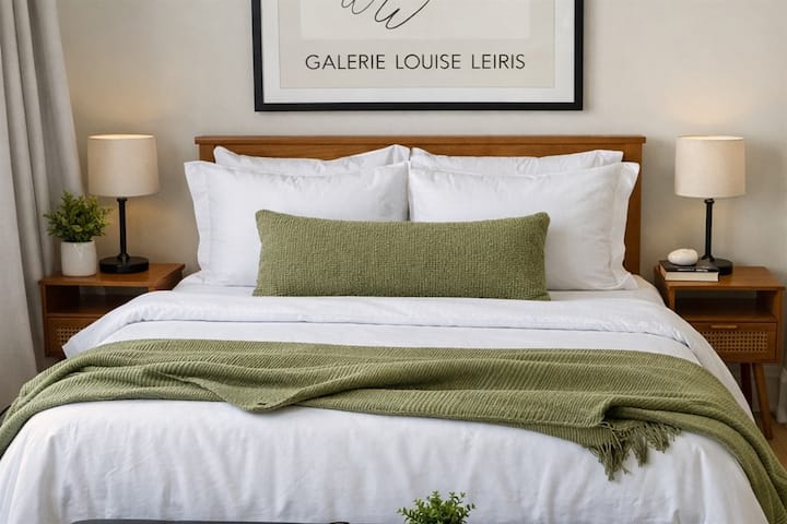 Newly Remodeled Gem | Heart Of Chicago - Chicago, IL