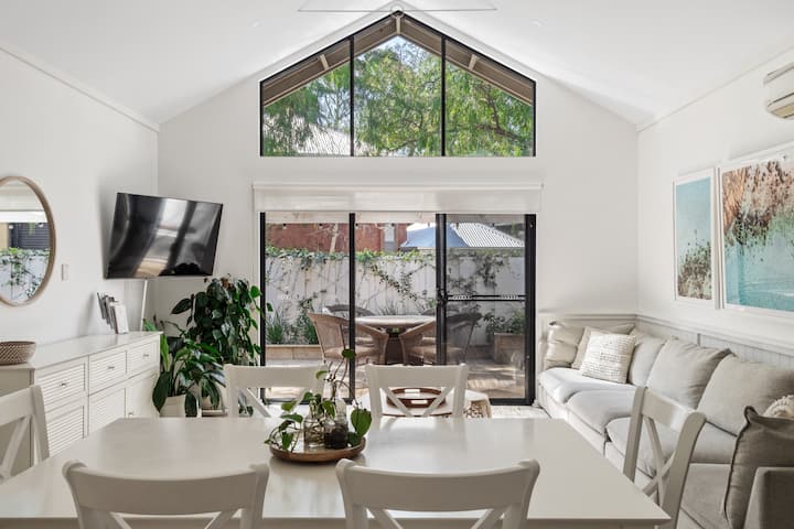 The Rose Villa - Margaret River - Central - Margaret River