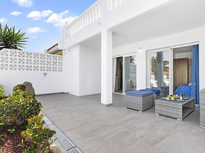 Golden Holidays, Heated Pool, A/c, Internet - Tenerife
