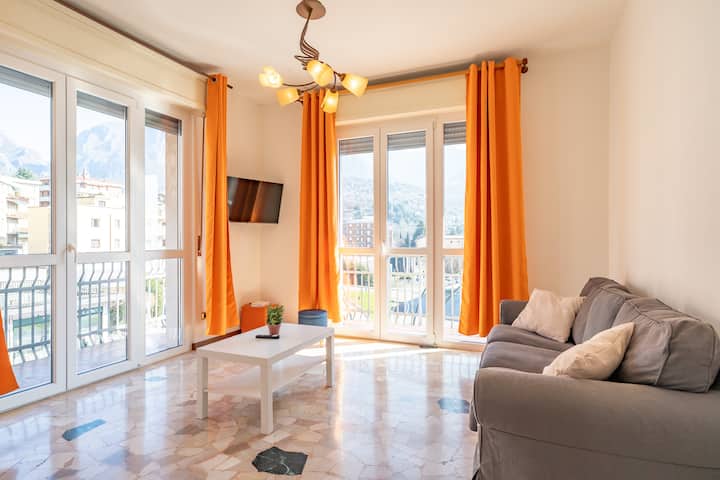 Spacious Bright Apartment With Panoramic Views - Lecco