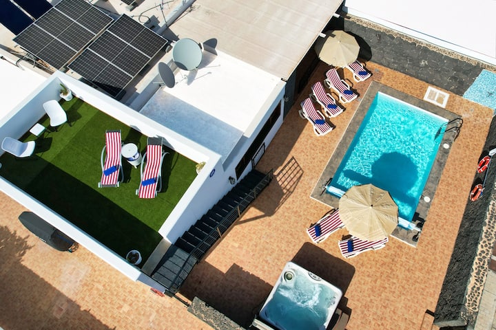 Villa Aurelia - Piscine Privée Et Jacuzzi - Lanzarote