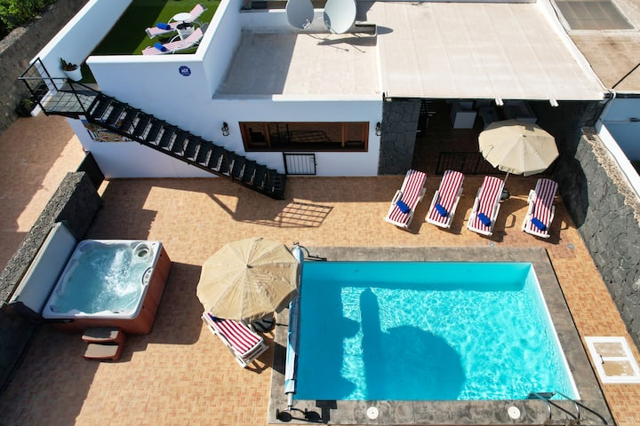 Villa Aurelia - Pool, Jacuzzi, Bbq And Ping-pong B - Playa Blanca, España