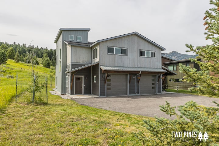 Beautiful Home | Hot Tub | 15 Min Drive To Resort - 빅 스카이