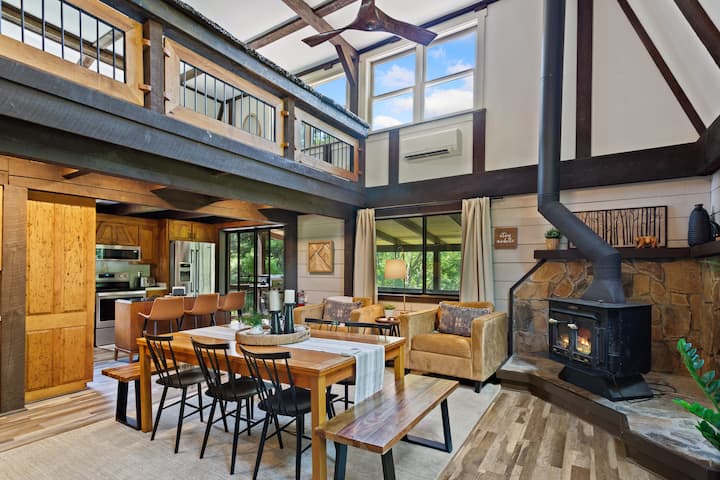 Renovated Cabin In Great Location - Banner Elk, NC