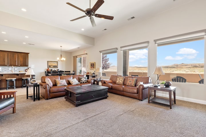 Swim Spa Nights & Desert Light – Roadrunner - Hurricane, UT