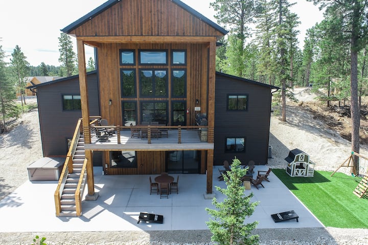 Big Sky 605 Lodge - Lead, SD