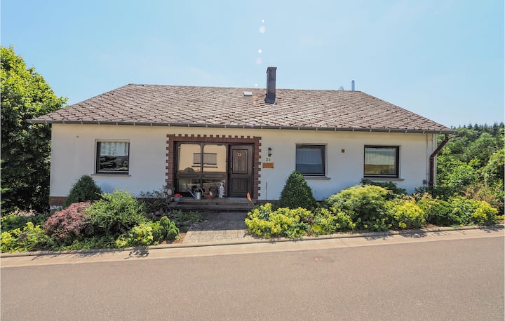 Nice Apartment In Grenderich With Wifi - Zell