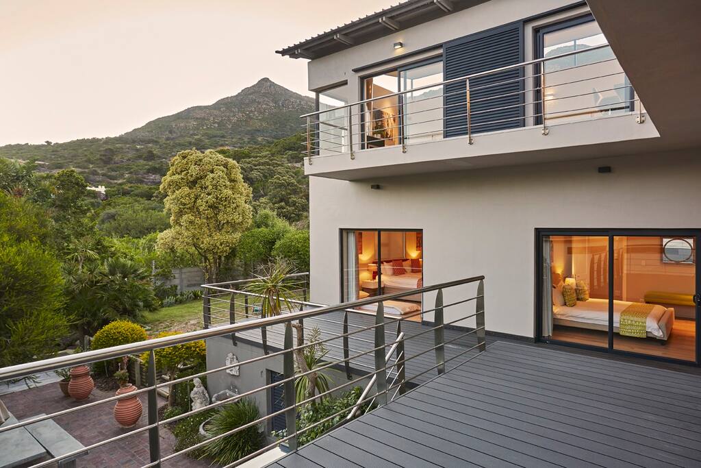 Table View Villa Vacation Rentals - Table View, Cape Town, South Africa ...