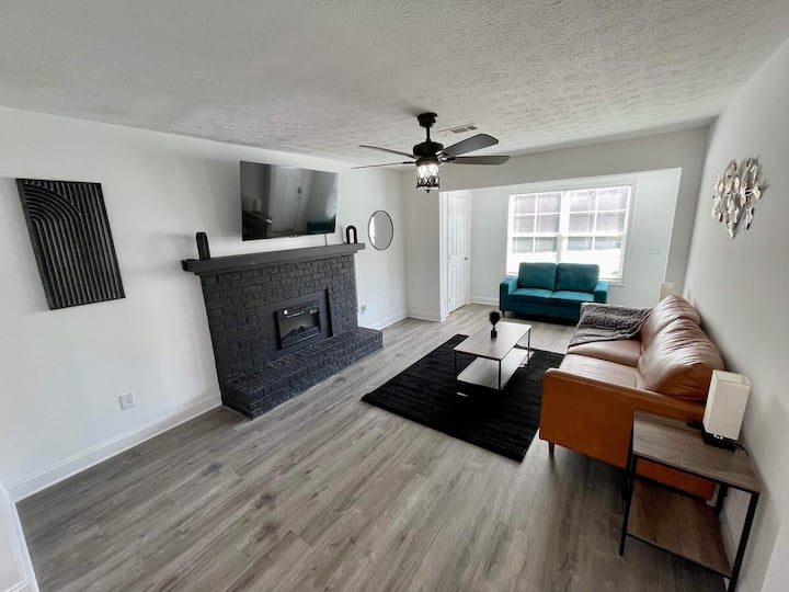 Lake Lanier Haven | Close To Atl | Stylish & Fun! - Lake Lanier, Buford