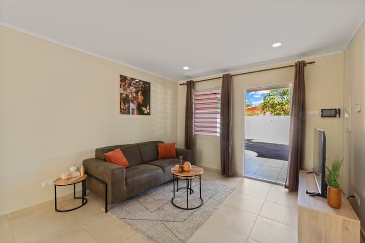 Mooi Appartement Op Enkele Minuten Van Mambo. - Curaçao