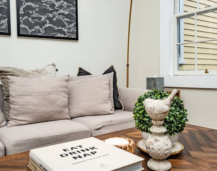 Urban Chic In Providence, Walk To Brown! - Providence, RI