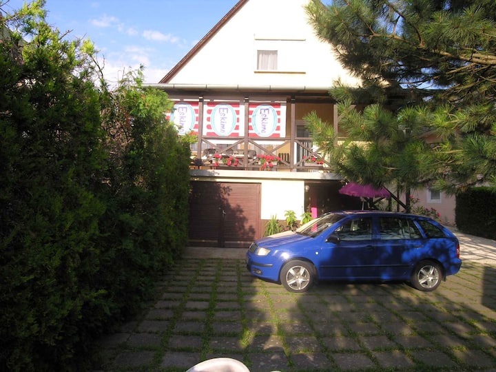 Holiday Home With A Large Garden, Wifi And Washing - Balatonlelle