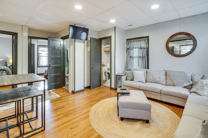 Cozy Brevard Vacation Rental: 1 Block To Main St - Brevard, NC
