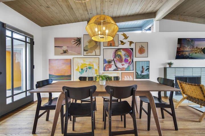 Vista's Retro Retreat With A Relaxing Hot Tub! - Vista, CA